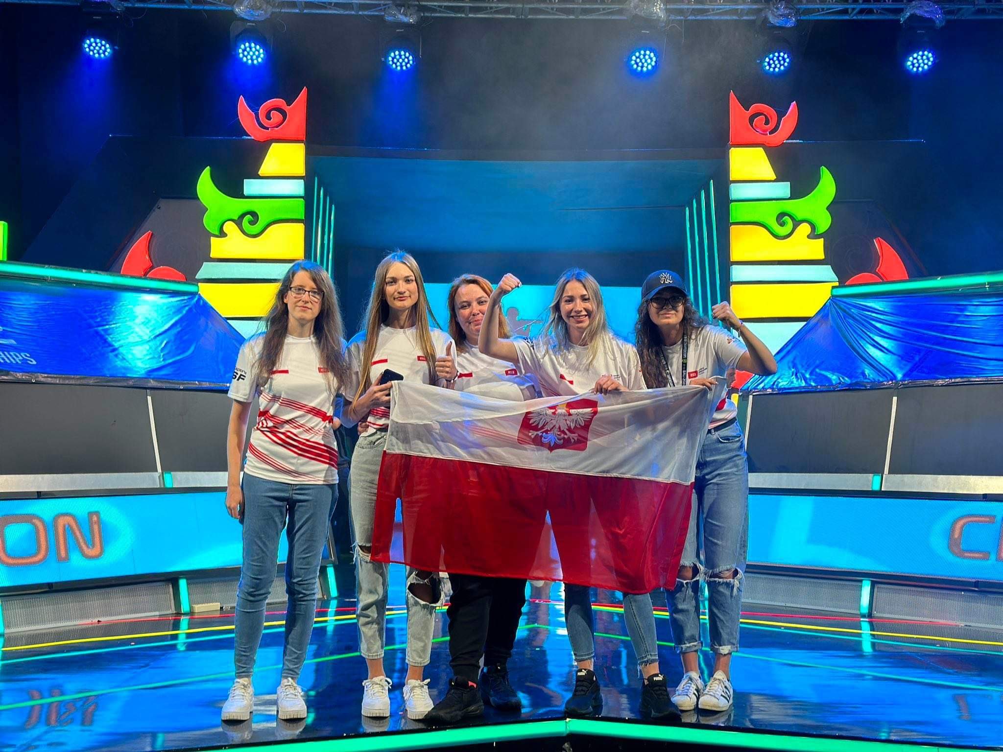 (IESF 2022) 波蘭NAVI Javelins Hanka: 明年目標為打入Katowice - TomorrowLAN ...